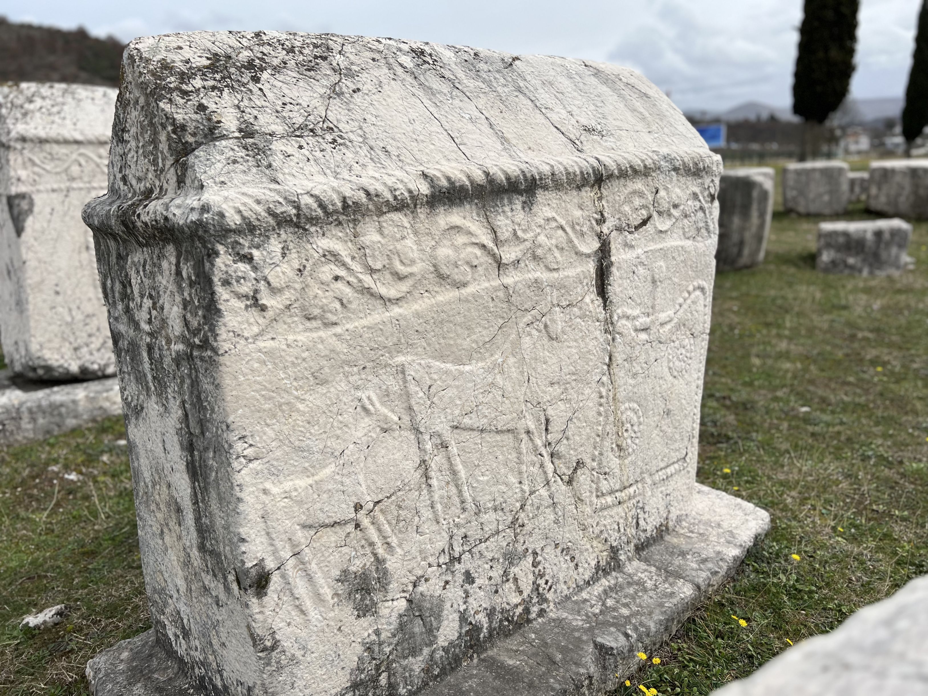 Stećci, kameni spavači